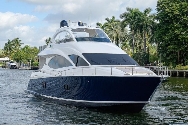 2006 Lazzara 74 – A Family Tradition - Yachts360