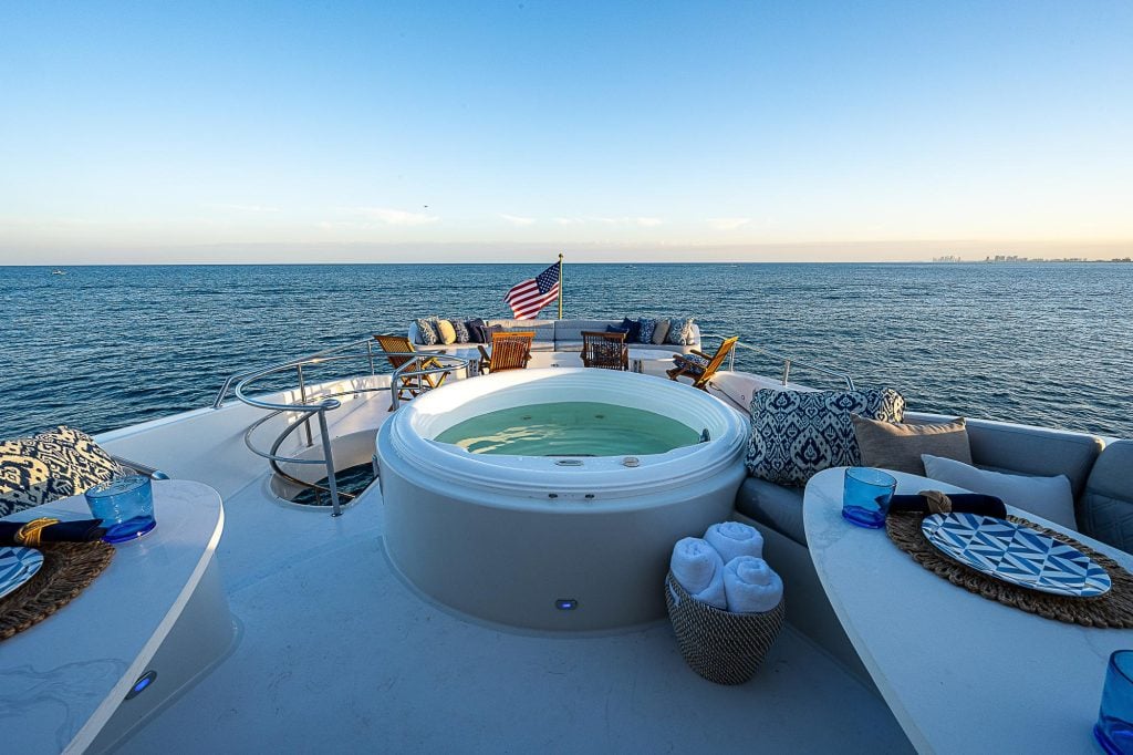 A Walk Through The Luxurious Lazzara 116 (SOLD) - Yachts360